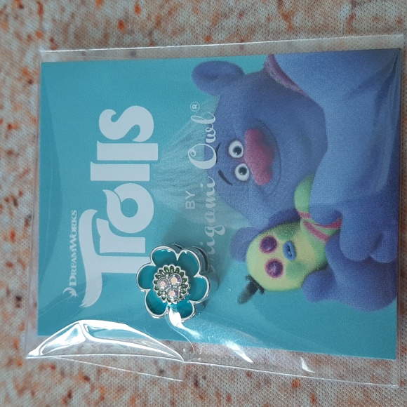 Origami Owl | Jewelry | Origami Owl Trolls Sparkling Aqua Flower Slider ...